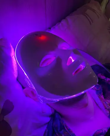 Glokore Led Light Therapy Mask – Youthful, Clear Skin in Minutes